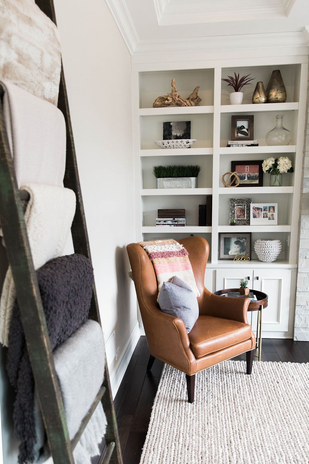 How To Decorate Using The Rule Of Threes - mmdh.studio